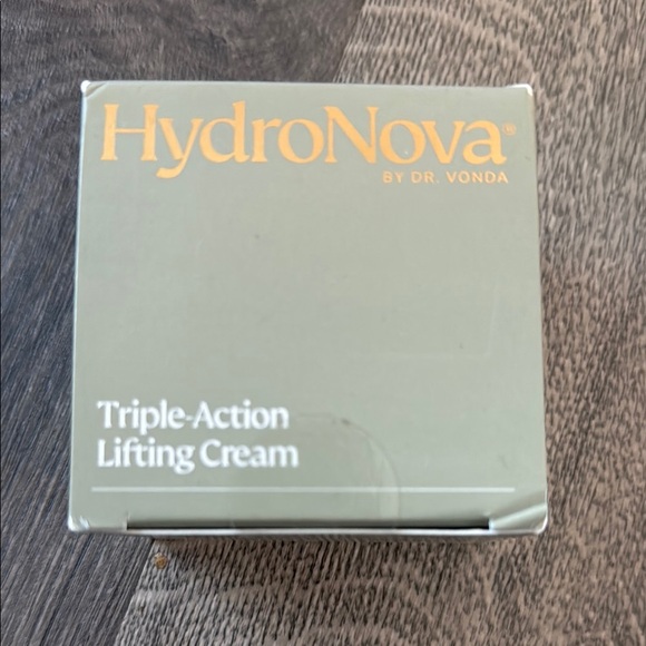 Dr Vonda | Skincare | Green Moisturizer Tripleaction Lifting Cream ...